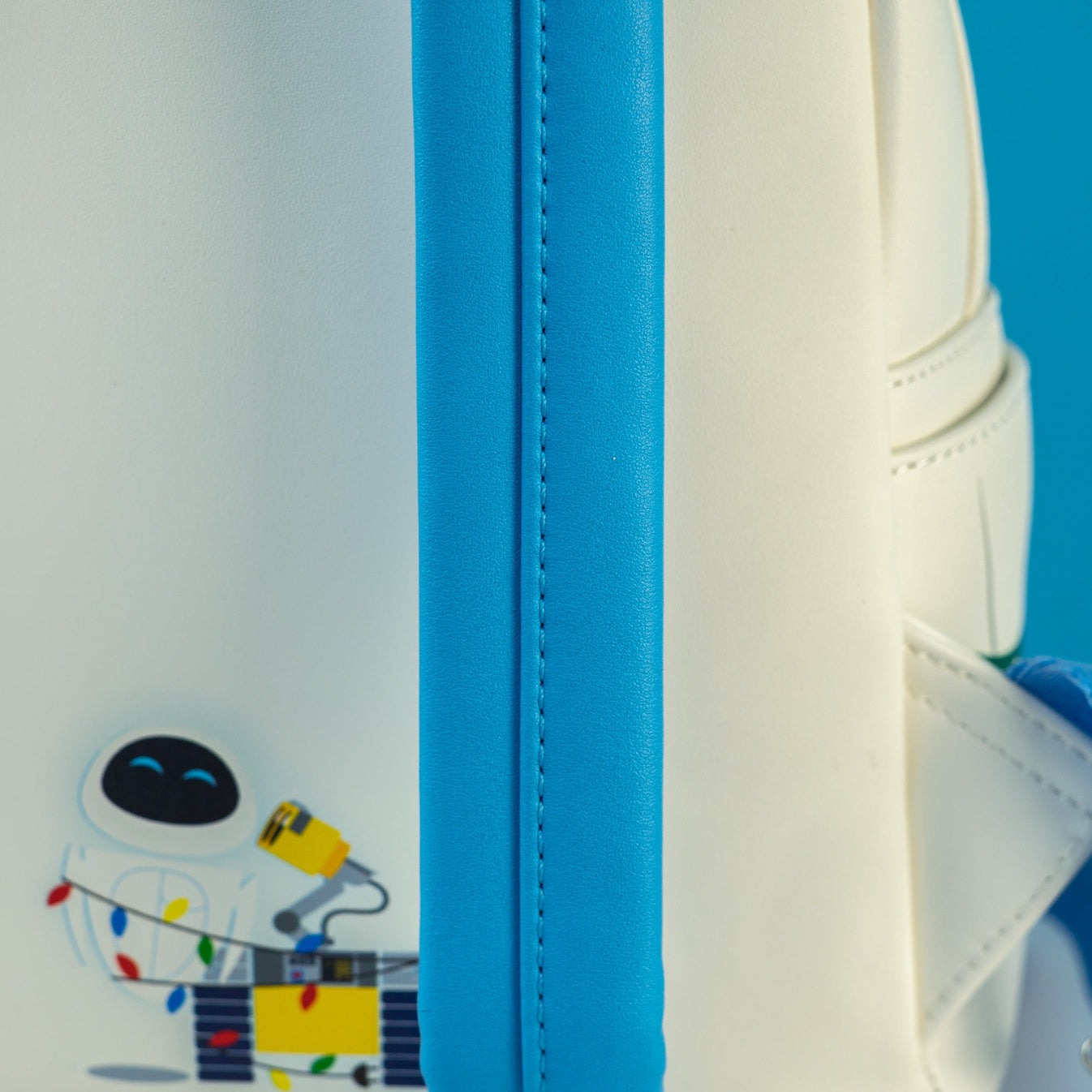 Loungefly x Pixar WALLE Eve Wearing Lights Cosplay Mini Backpack – GeekCore